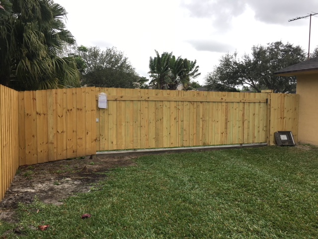 Backyard Fence Installation Company in Atlanta GA